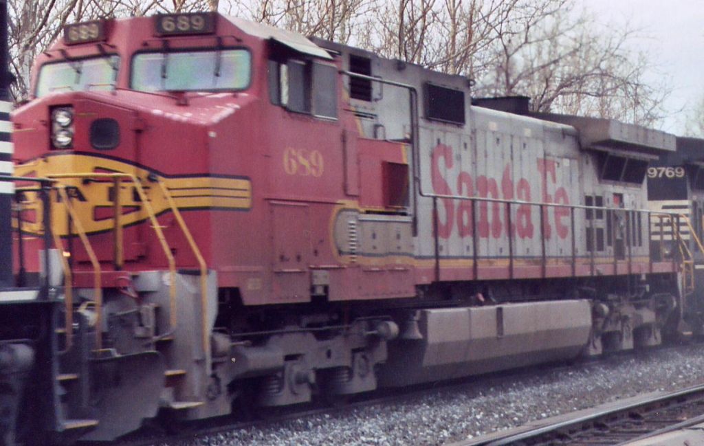 ATSF 689